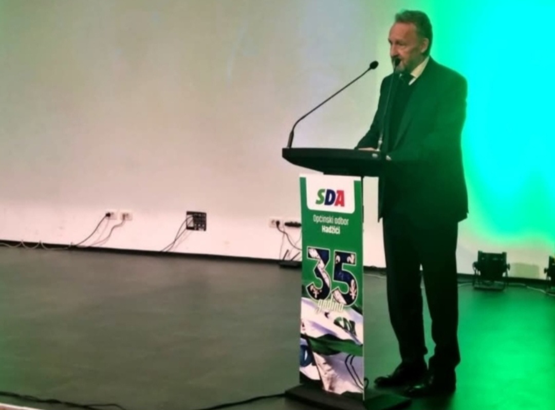 IZETBEGOVIĆ BEZ DLAKE NA JEZIKU: “Bošnjaci moraju pokazati da nisu ...
